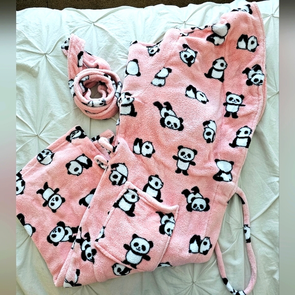 Intimates & Sleepwear | Panda Fleece Robe | Poshmark